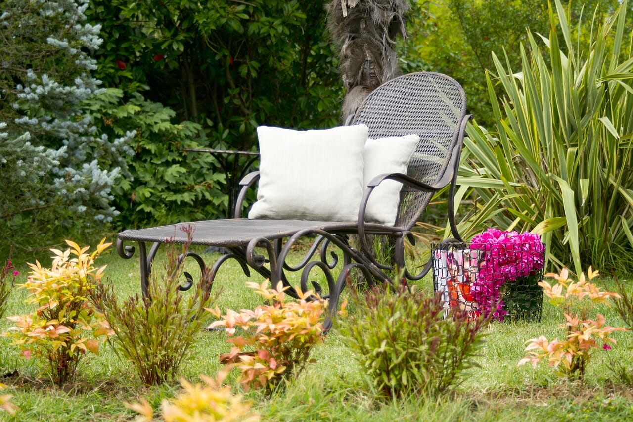 Staging Your Garden Area To Sell Your Home - The Good Estate Agent